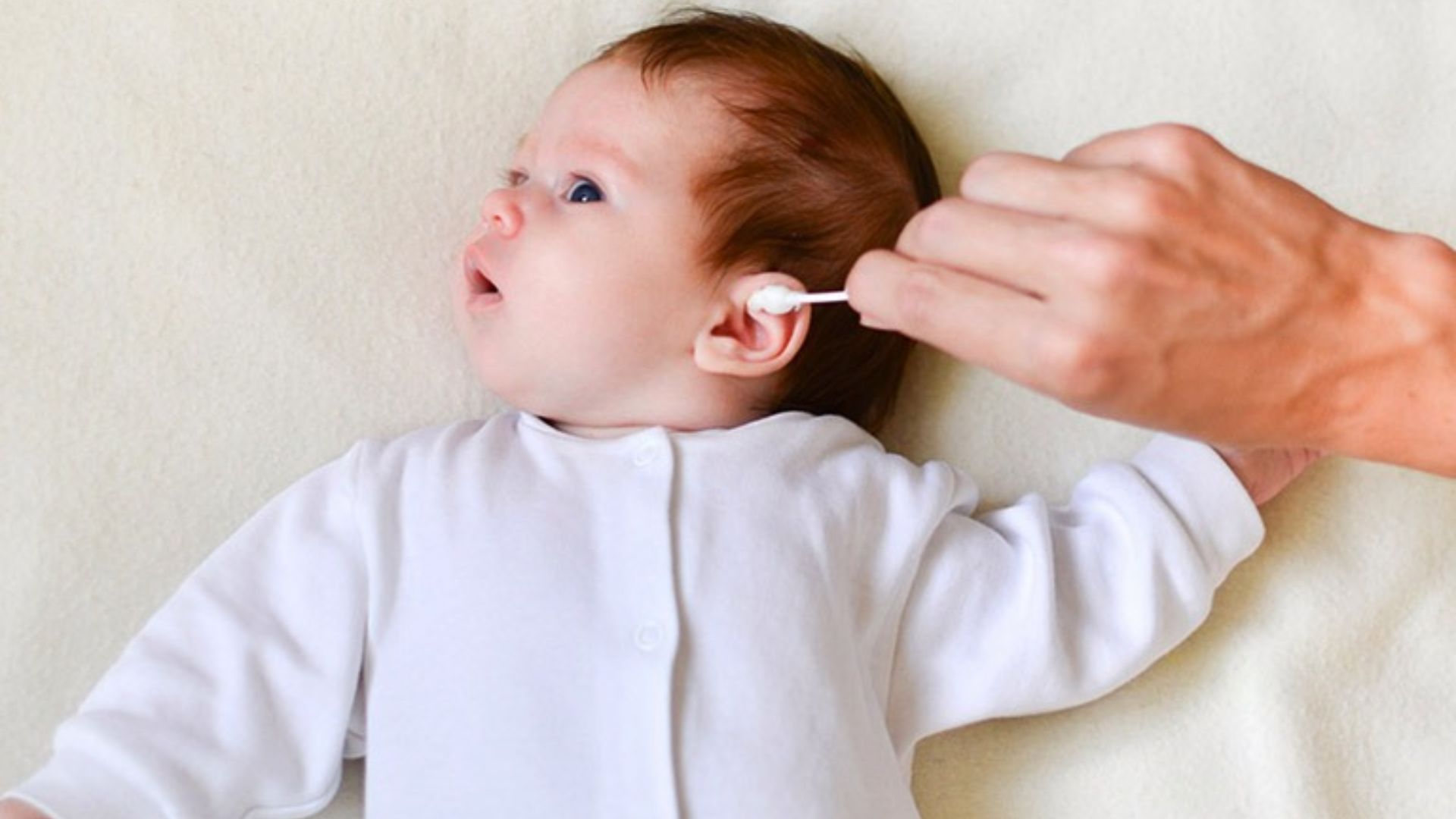 Trẻ viêm tai giữa do phế cầu khuẩn: Dấu hiệu, biến chứng và cách phòng ngừa