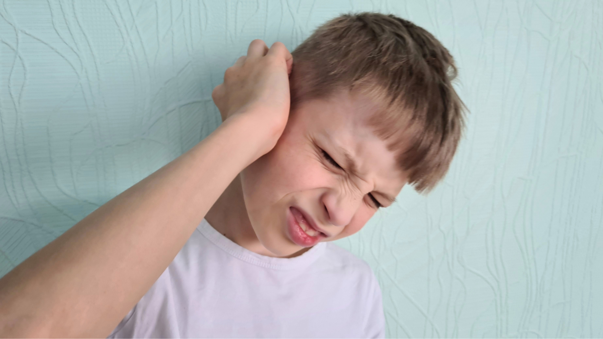 Cách để phân biệt bệnh quai bị và viêm tuyến nước bọt là gì?